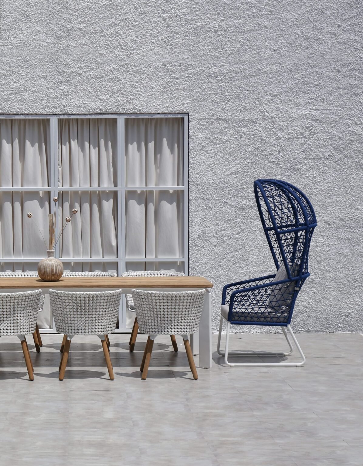 TITAN DINING TABLE - BOOGI